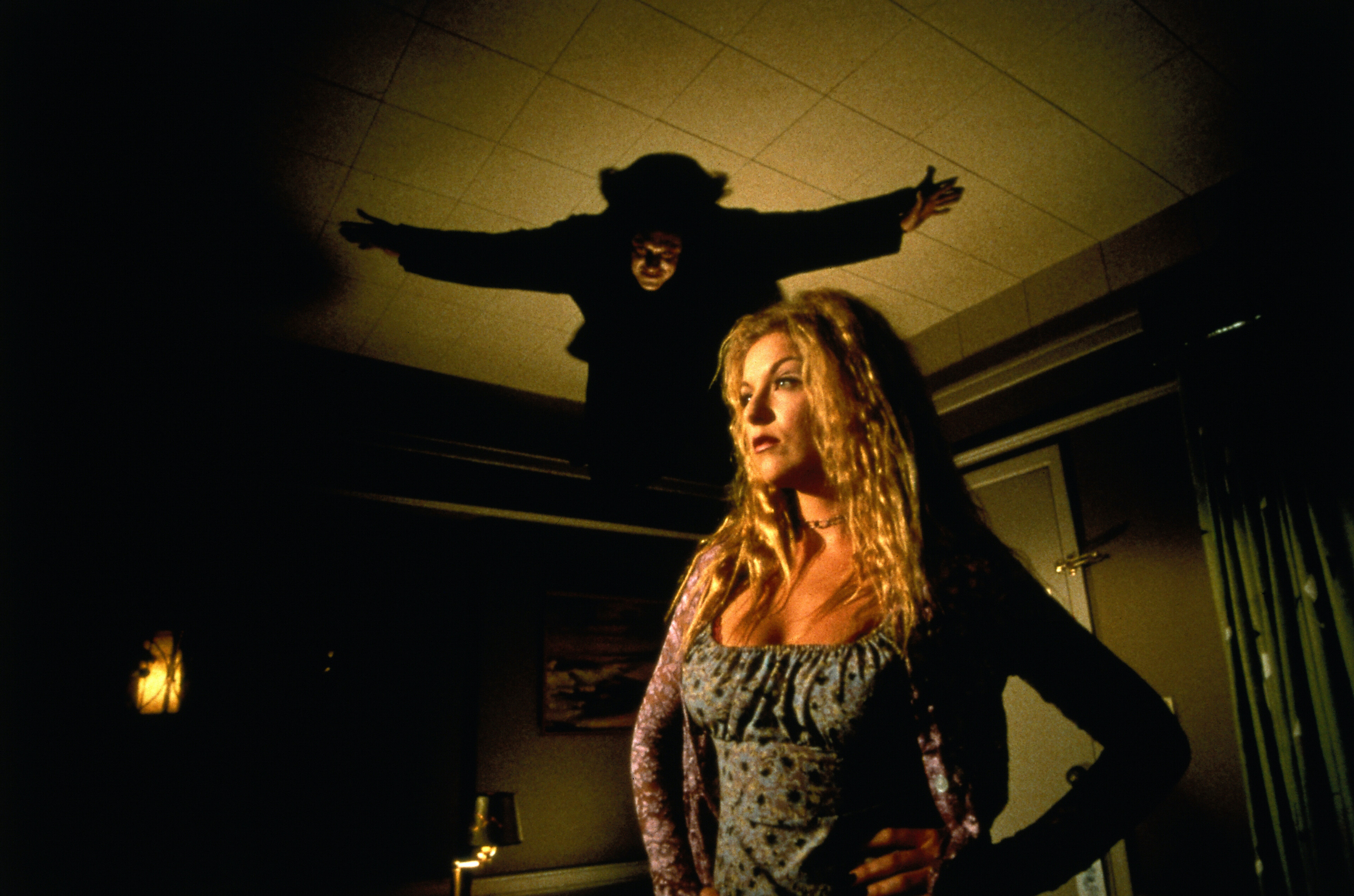 VAMPIRES (1998) – Happy Birthday, John Carpenter! | Through the ...