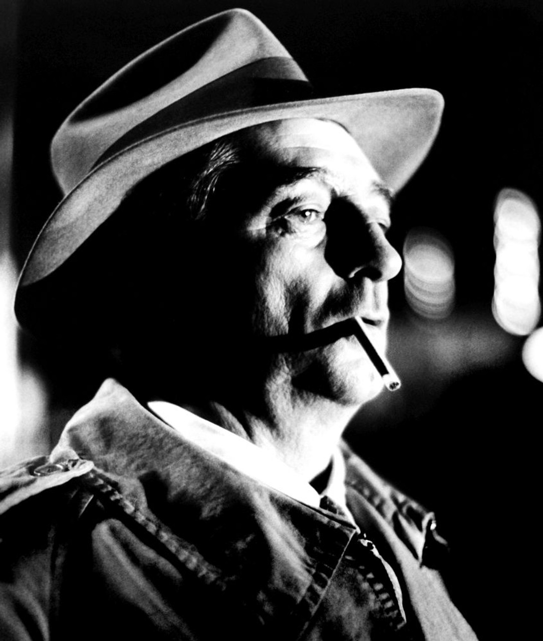 #MondayMuggers presents FAREWELL, MY LOVELY (1975) starring Robert ...